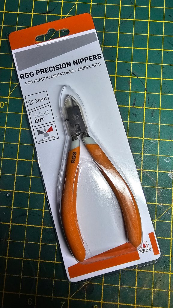 Redgrass Precision Nippers & Redgrass Sprue Cutters Review – Sprues & Brews