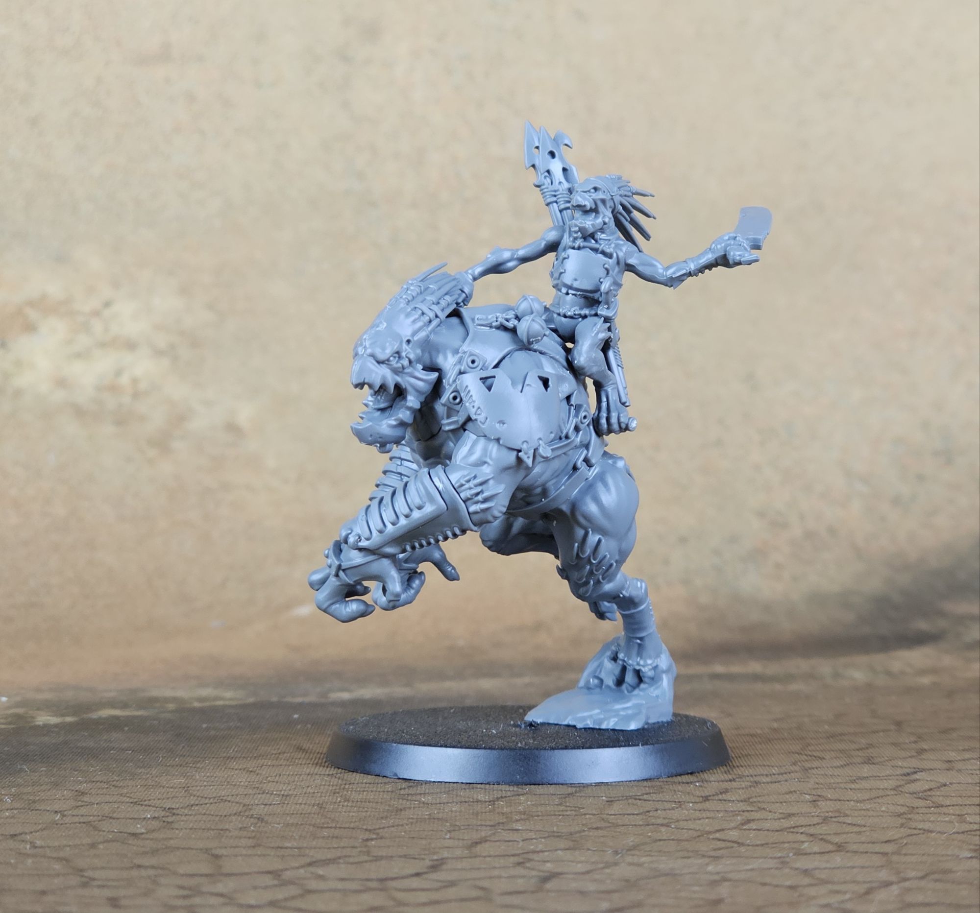 Kroot Hunting Pack Unboxing & T’au Empire Codex Review Warhammer 40k 10th Edition – Sprues & Brews