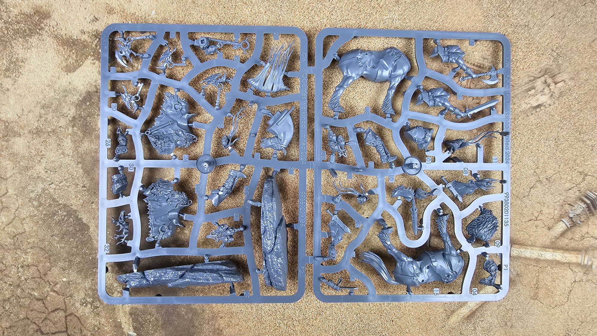 Slaves to Darkness Darkoath Army Set Unboxing and Review – Warhammer ...